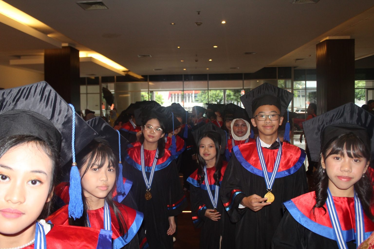 GRADUATION CEREMONY 2024 - Sekolah Harapan Prestasi
